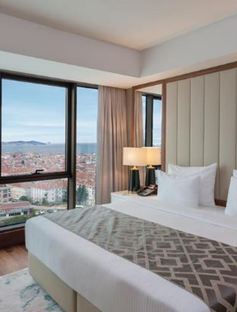 Süit, Büyük Yataklı, Deniz Manzaralı - Elite World Grand İstanbul Küçükyalı
